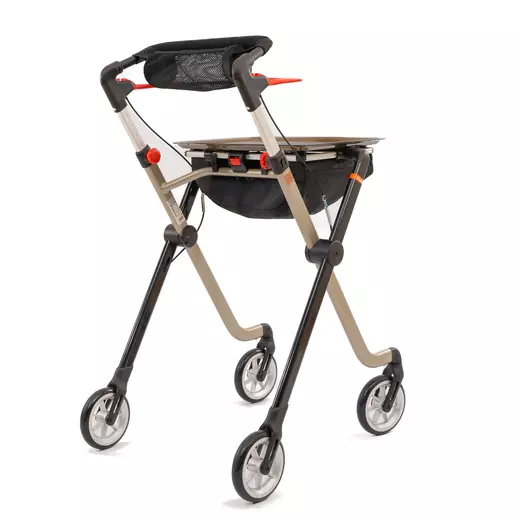Der SMINA Indoor Rollator - mit Tablett und Korb | SMINA